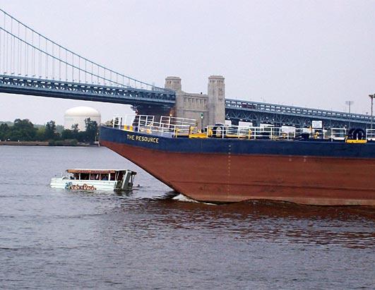 Manslaughter Charges in Philadelphia Duck Boat Accident Picture | Barge ...