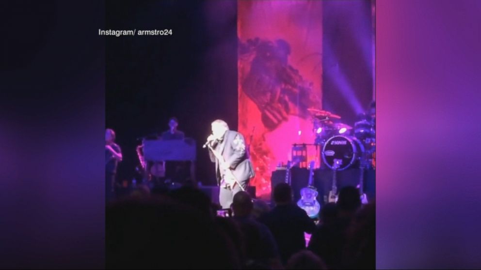 Video Meat Loaf Collapses On Stage During Canadian Concert Abc News