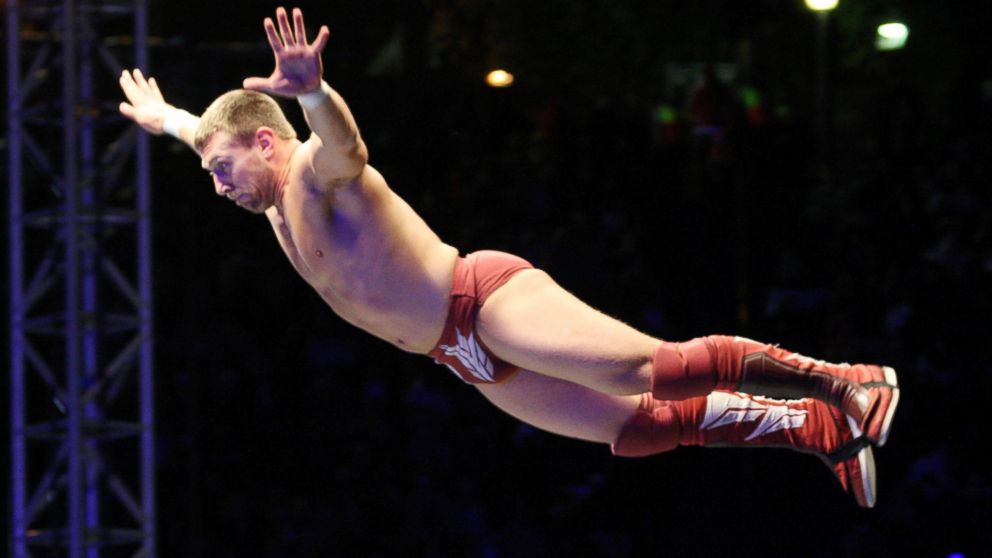 Wwe Wrestler Daniel Bryan To Retire Abc News
