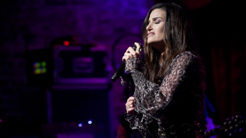 Singer Idina