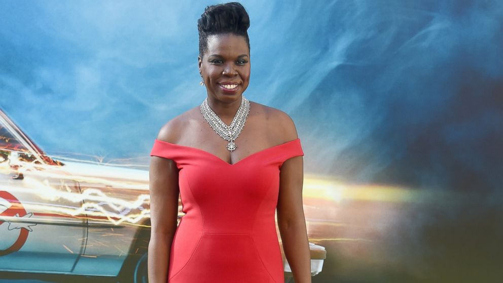 Twitter Reacts in Horror to Alleged Leslie Jones Hacking - ABC News