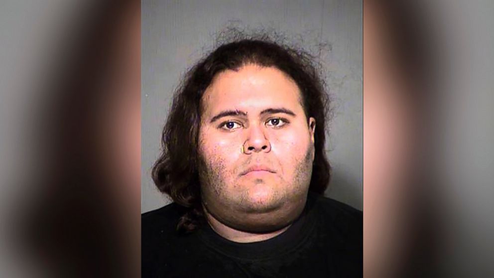 Man arrested at Phoenix Comicon carrying guns, knives - ABC News