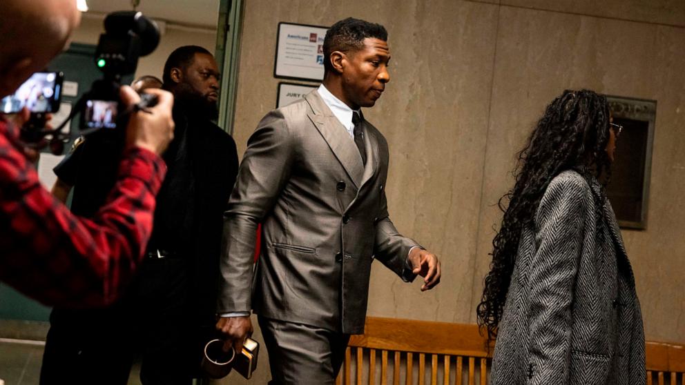 Actor Jonathan Majors' trial begins on domestic violence charges ...