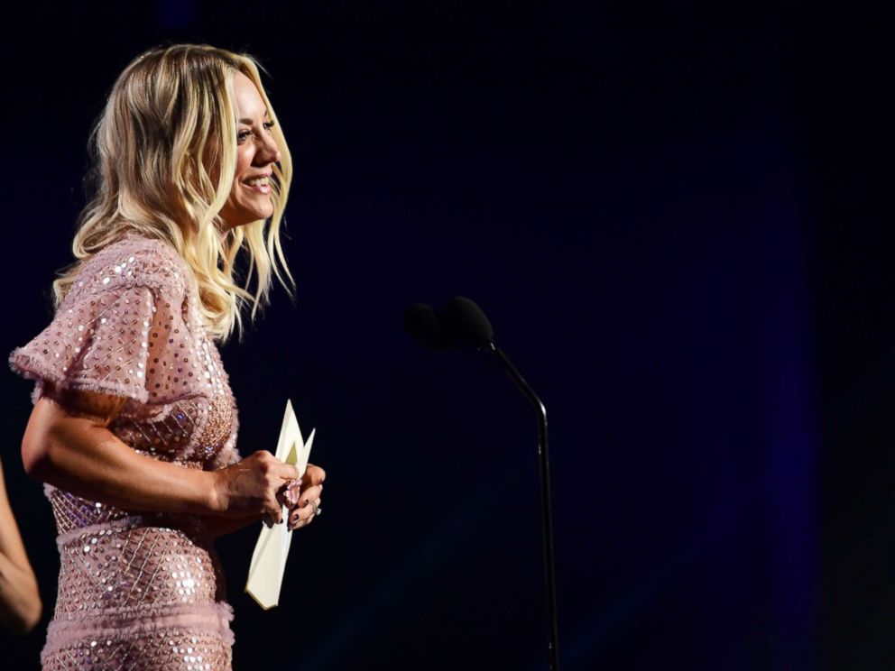 Kaley Cuoco Bracos Gordos Kaley Cuoco The Big Bang Theory 03×06 The