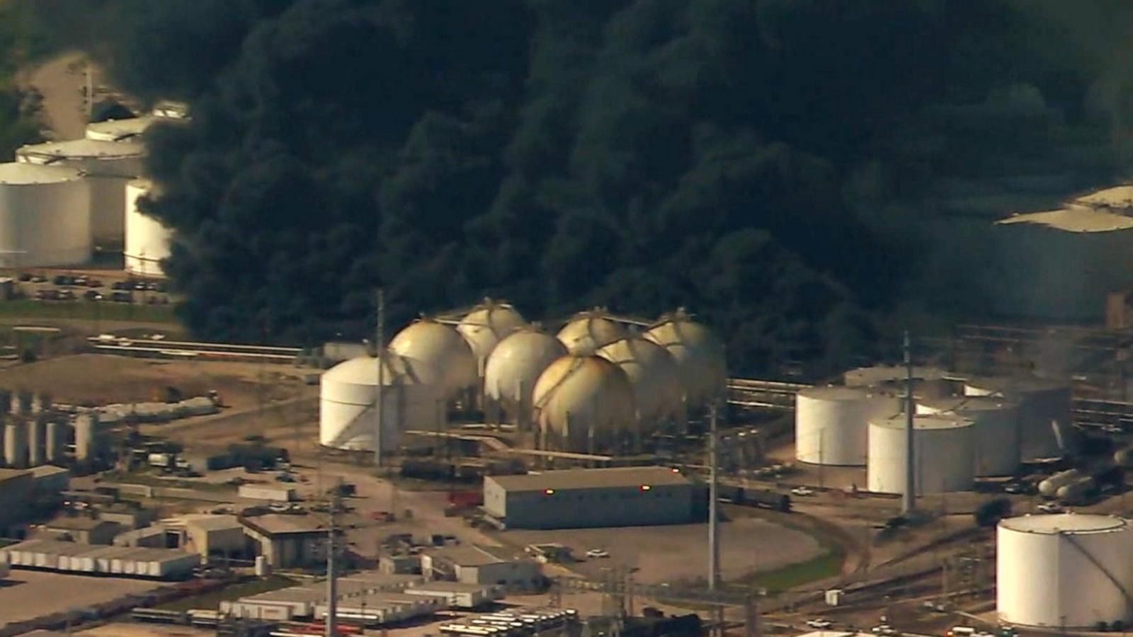 Texas chemical plant hit with environmental lawsuit - Good Morning America