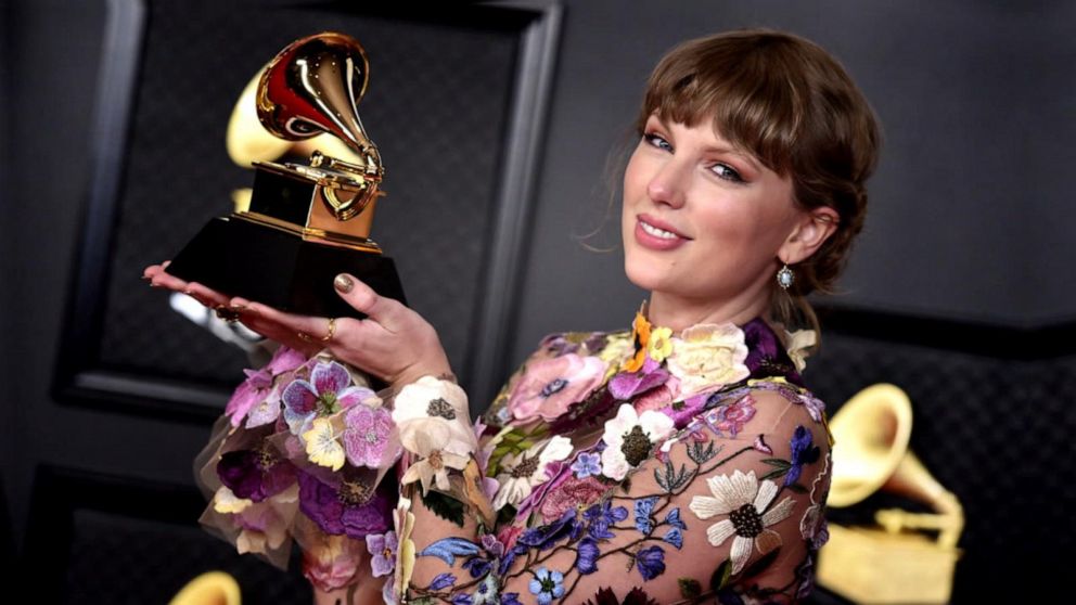 Taylor Swift drops new single, ‘Carolina’ | GMA Taylor Swift drops new single, ‘Carolina’ | GMA