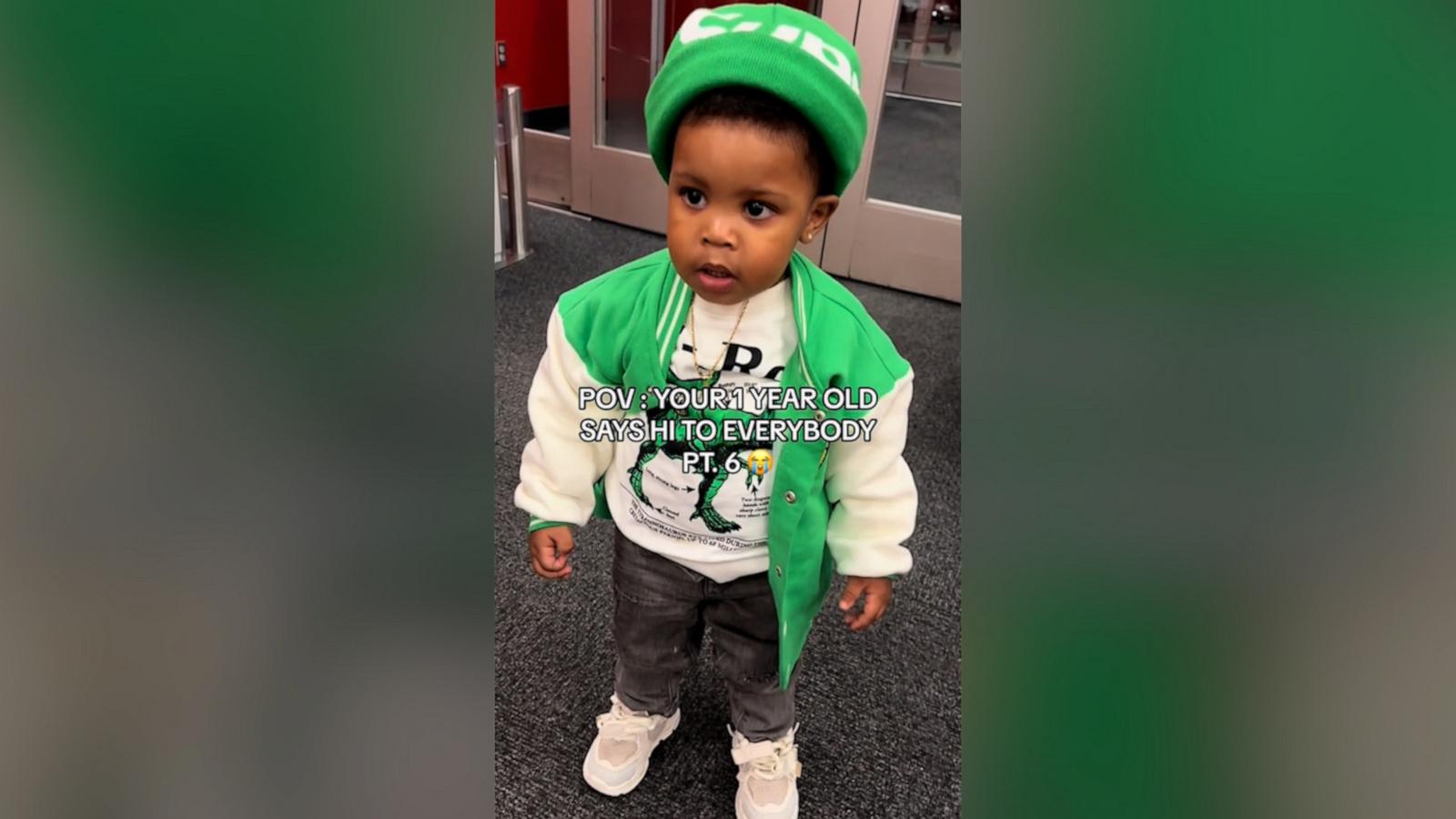 Adorable toddler goes viral for saying hi to everyone in the store ...