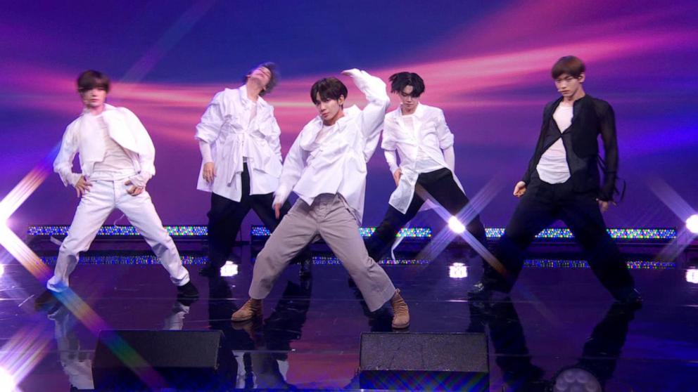 Tomorrow X Together performs 'Deja Vu' on 'GMA' | GMA Tomorrow X Together performs 'Deja Vu' on 'GMA' | GMA
