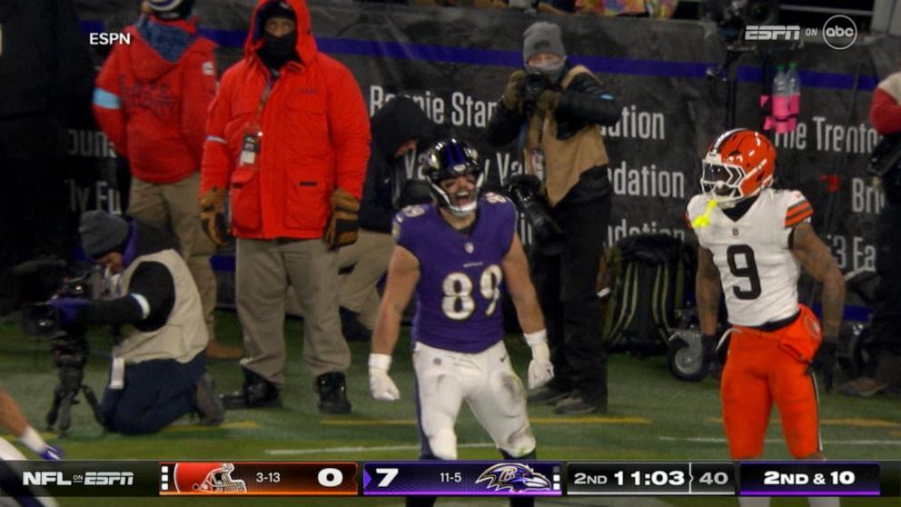 Ravens soar to victory as AFC North Champions | GMA