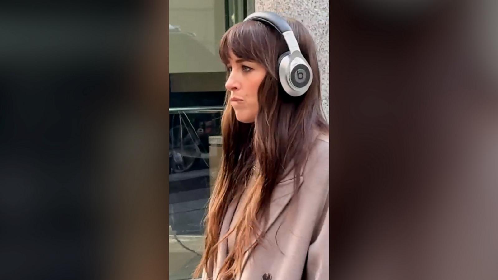 Dakota Johnson spotted in Manhattan filming for upcoming movie - Good ...