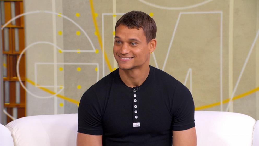 Tyriq Withers expresses admiration for co-star Freddie Prinze Jr. | GMA