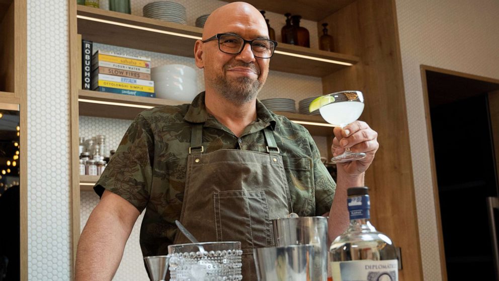 Classic rum drink recipes to make for National Cocktail Day - Good ...