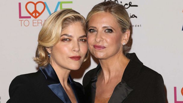 Sarah Michelle Gellar supports Selma Blair after shocking 'Dancing with ...