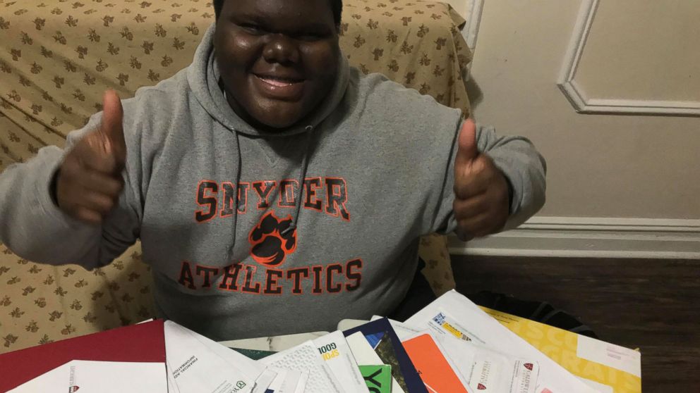 Teen gets accepted to 17 colleges after overcoming homelessness - Good ...