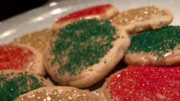 How to make chef David Rose’s cinnamon eggnog heath crunch cookies ...