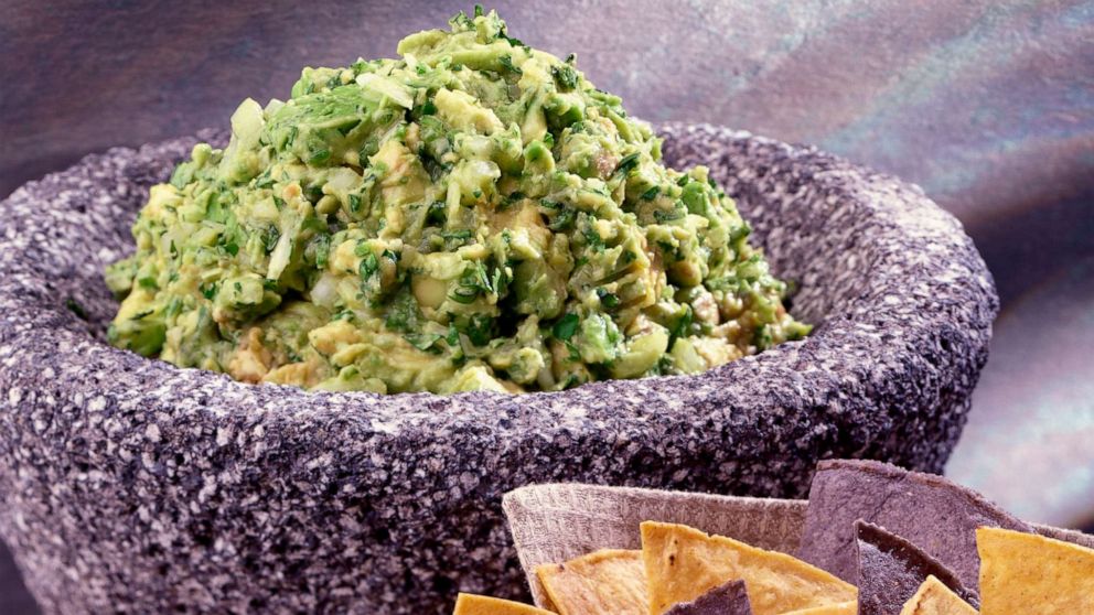 Mock guac alert! Some restaurants are serving phony guacamole as ...