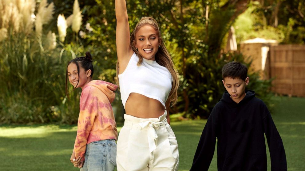 Jennifer Lopez talks daughter Emme's new book and her new family dance ...