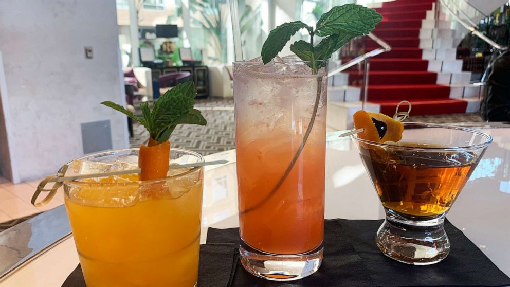 3 Oscars-worthy cocktails to toast on Hollywood's biggest night - ABC News