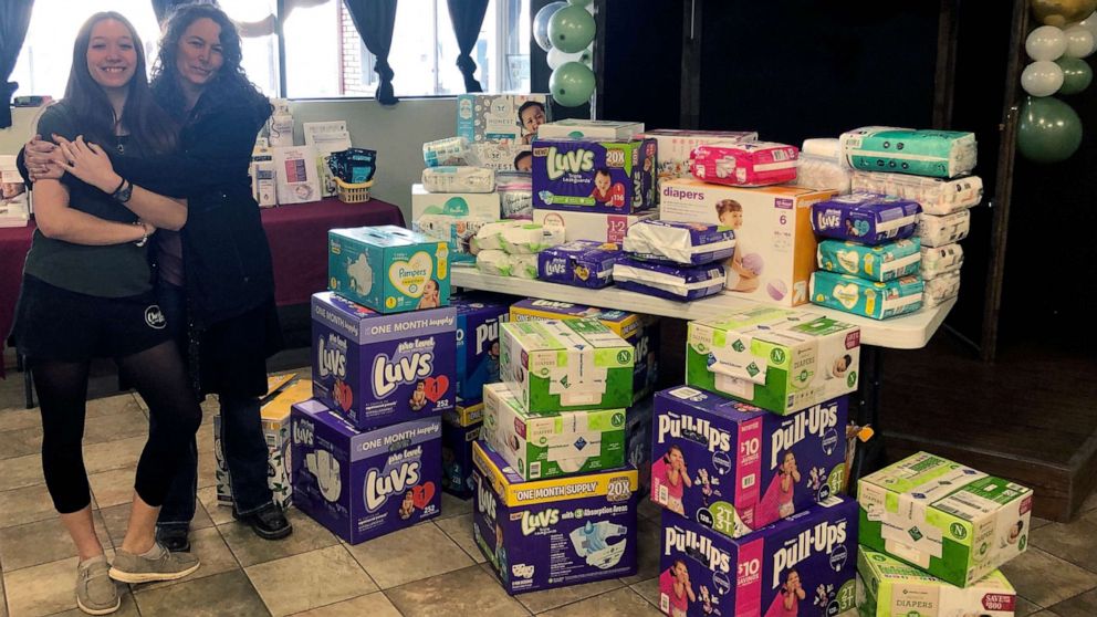 Mom collects over 7,000 diapers in daughter's memory as diaper need ...