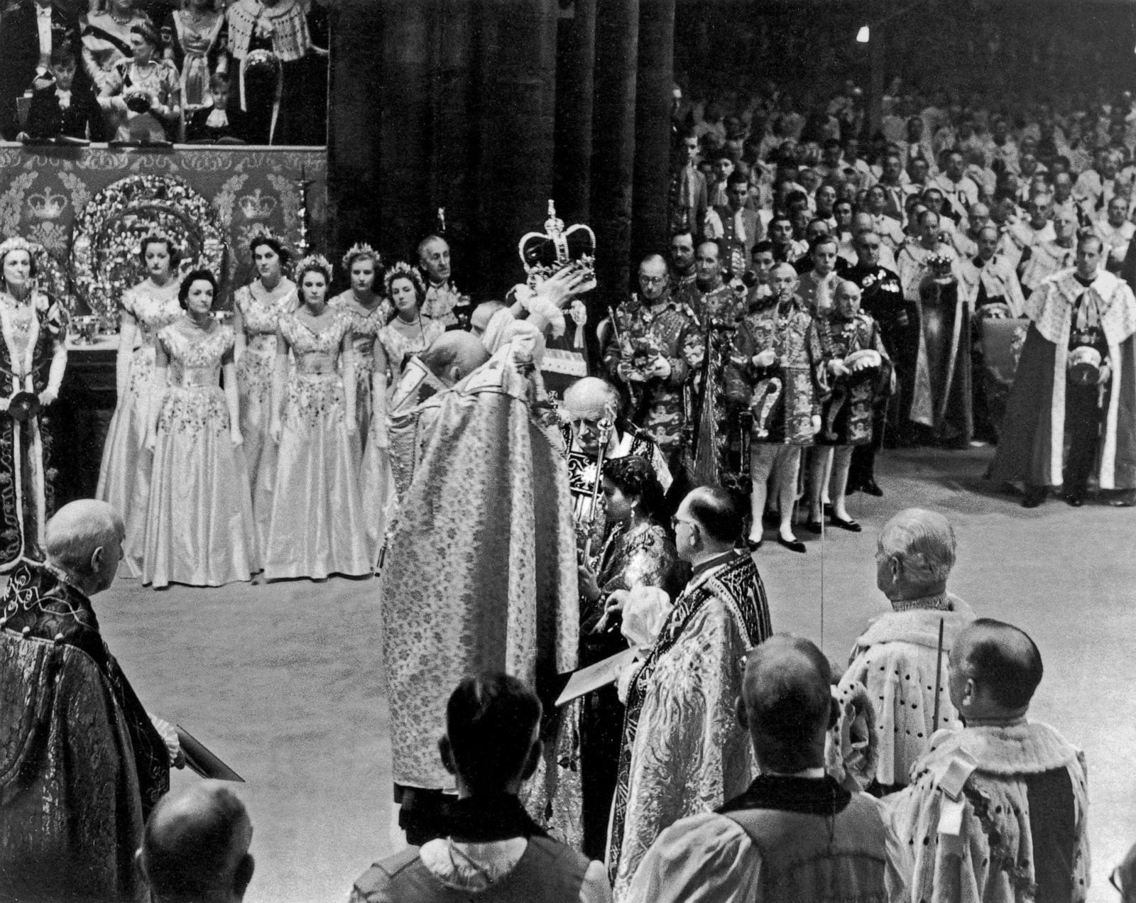 Queen Elizabeths Coronation Crown