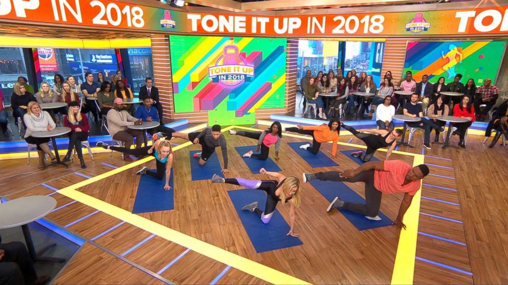 Celebrity trainer Tracy Anderson's top-3 workout moves to do at home ...