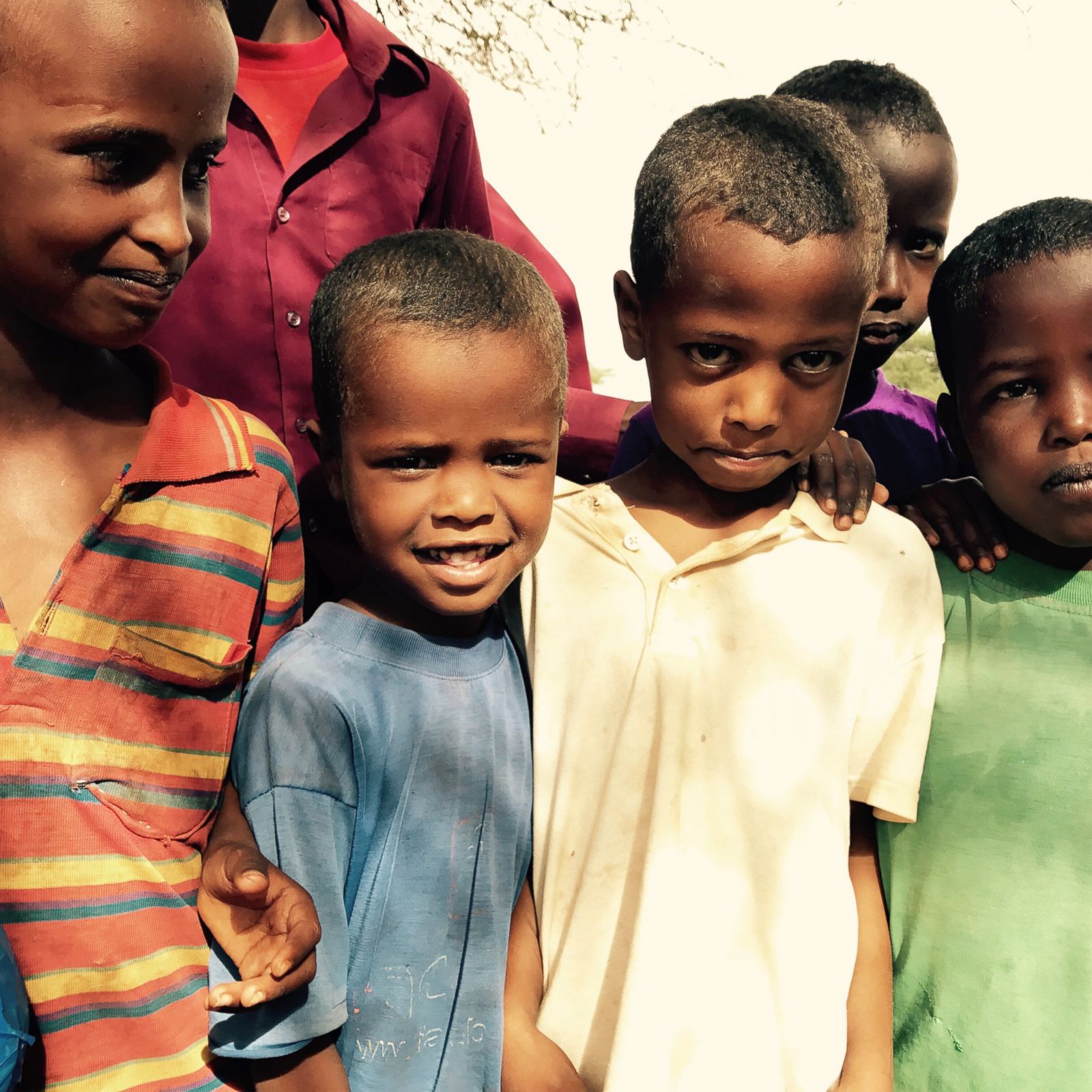 ON THE BRINK OF FAMINE: 17 PHOTOS OF DAVID MUIR ON THE FRONTLINES ...