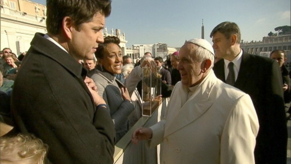 Pope Francis' Christmas Message: 'Place Ourselves at the Service of the ...