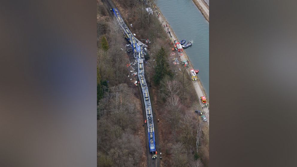 2 Trains Collide in Germany, 10 Dead, at Least 100 Injured - ABC News