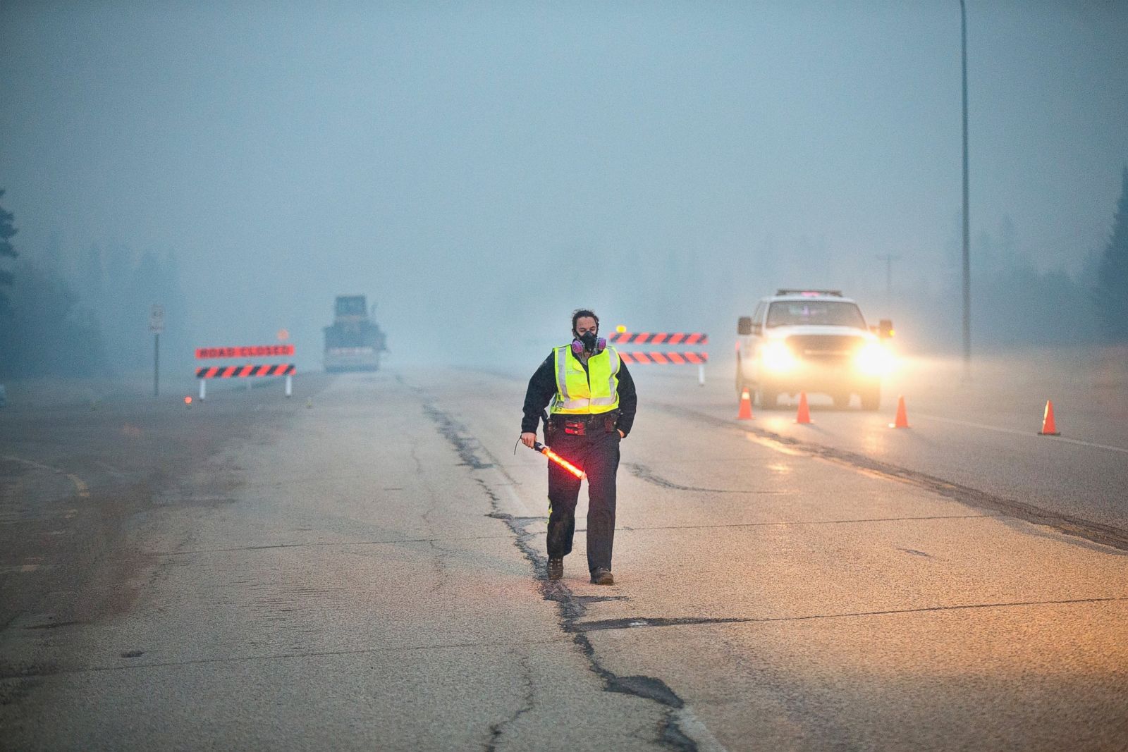 Wildfire Forced Evacuation Of Fort Mcmurray Canada Photos Image 381