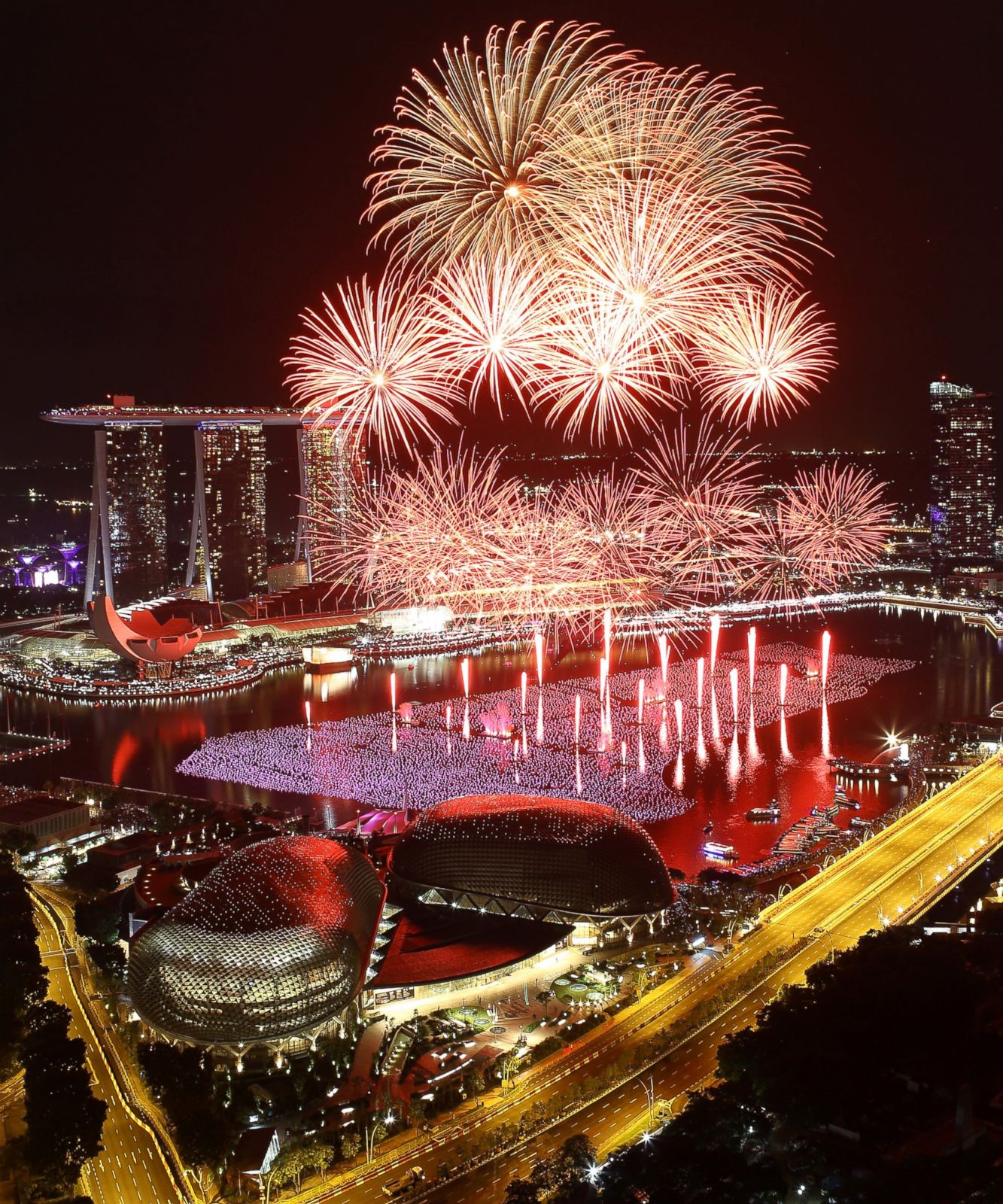 New Year Celebrations Around the Globe Photos | Image #101 - ABC News