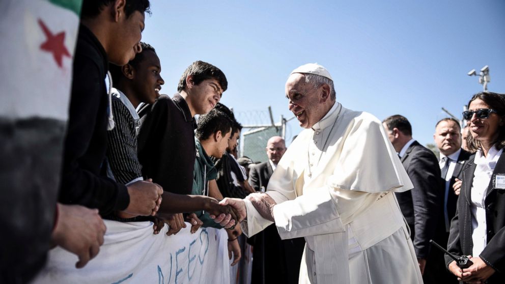 Pope Francis Returning to Rome With 3 Syrian Refugee Families After ...