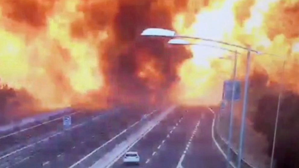 Massive explosion kills at least 2, rips huge hole in highway outside ...
