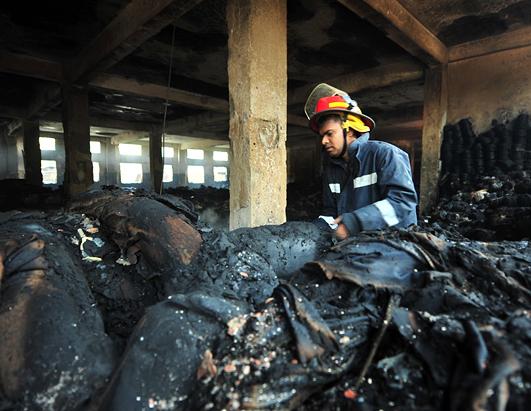 Fire Kills At Least 112 in Bangladesh Factory Picture | Bangladesh ...