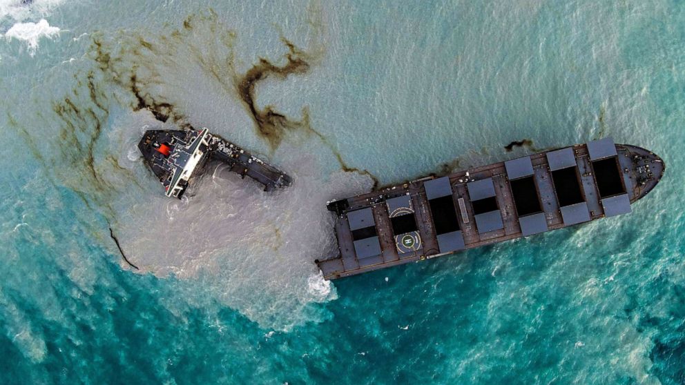 Photos Tanker Oil Spill Catastrophe In Mauritius ABC News