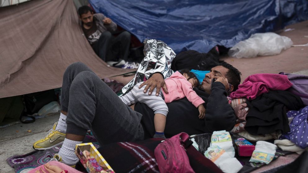Border Patrol begins processing migrants from caravan - ABC News