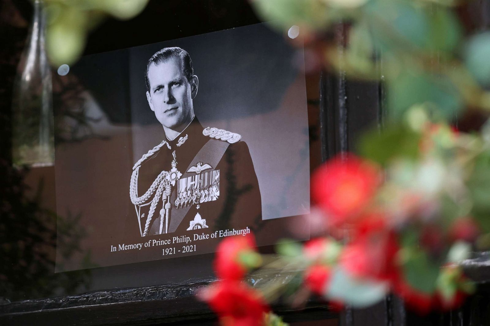 Mourners pay tribute to Prince Philip following his death Photos ...
