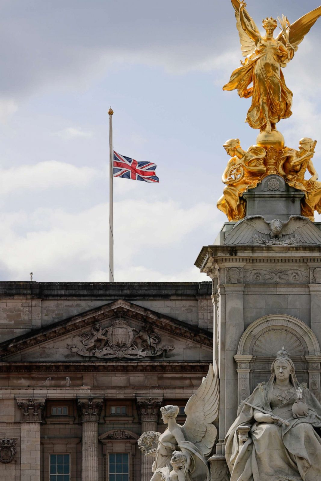 Mourners pay tribute to Prince Philip following his death Photos ...