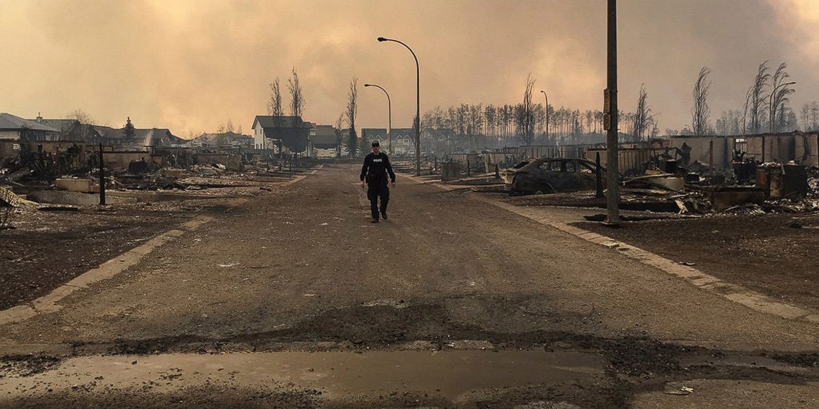 Wildfire Forced Evacuation Of Fort Mcmurray Canada Abc News