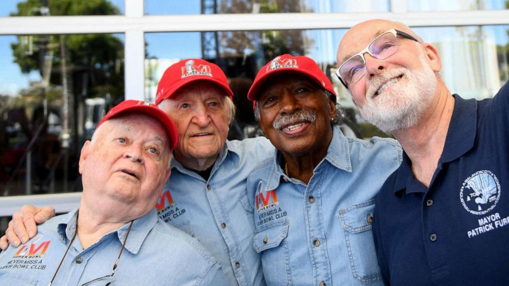Friends who have attended every Super Bowl plan last trip - ABC News