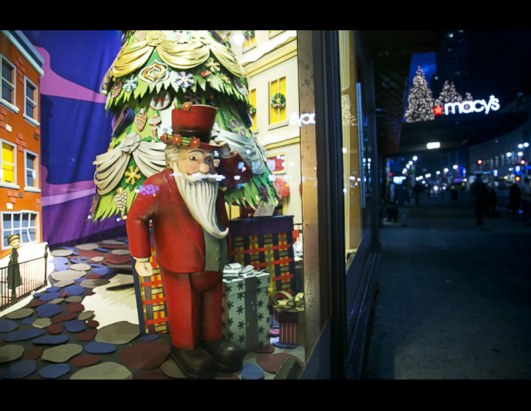 2013 Department Store Holiday Windows Picture 2013 Holiday Window