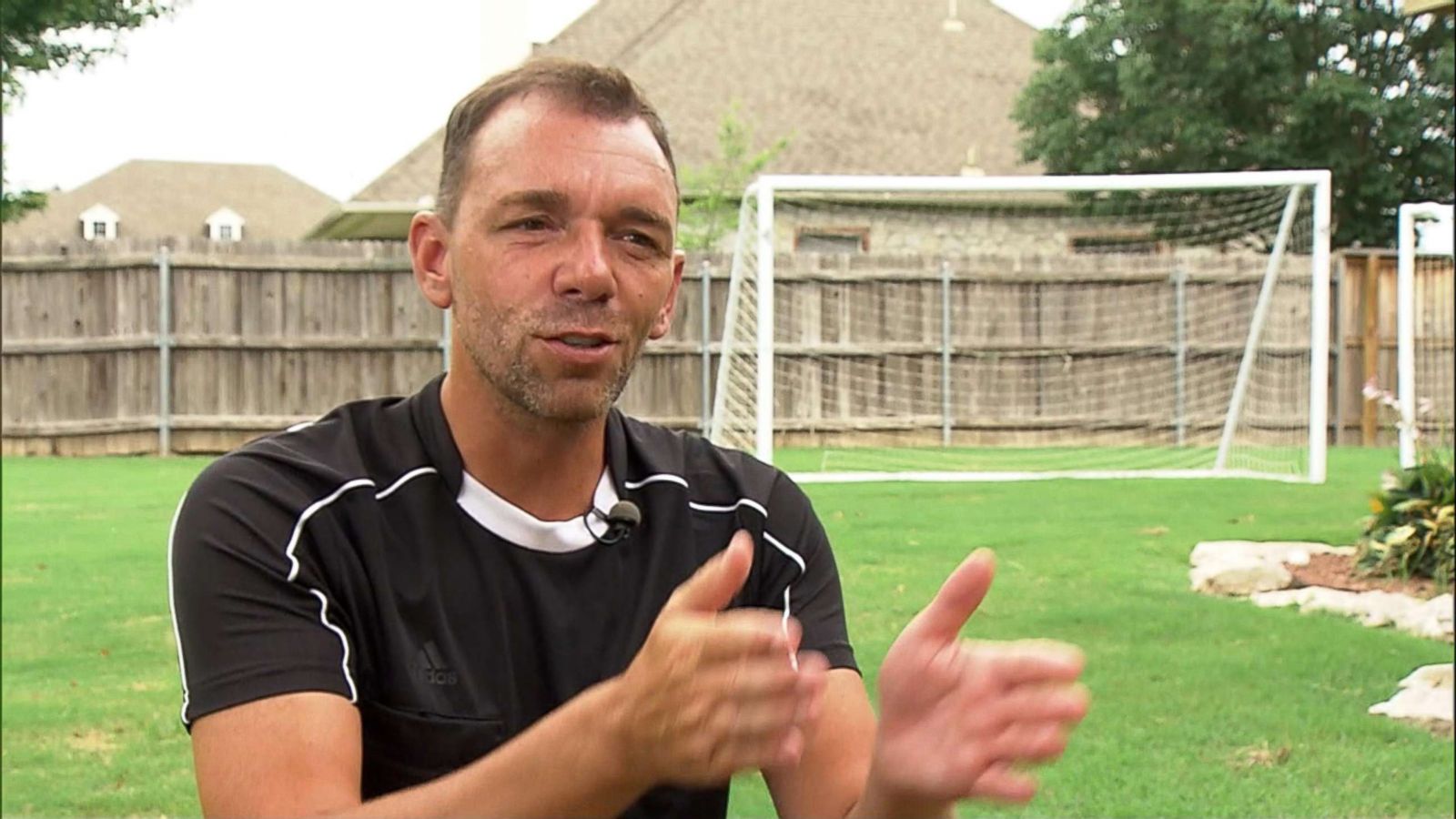 Referee shames ill-behaved parents - Good Morning America