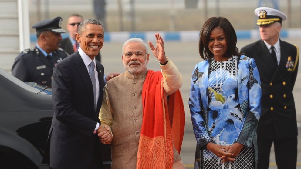 Michelle Obama Has India Buzzing About Her Outfit - ABC News