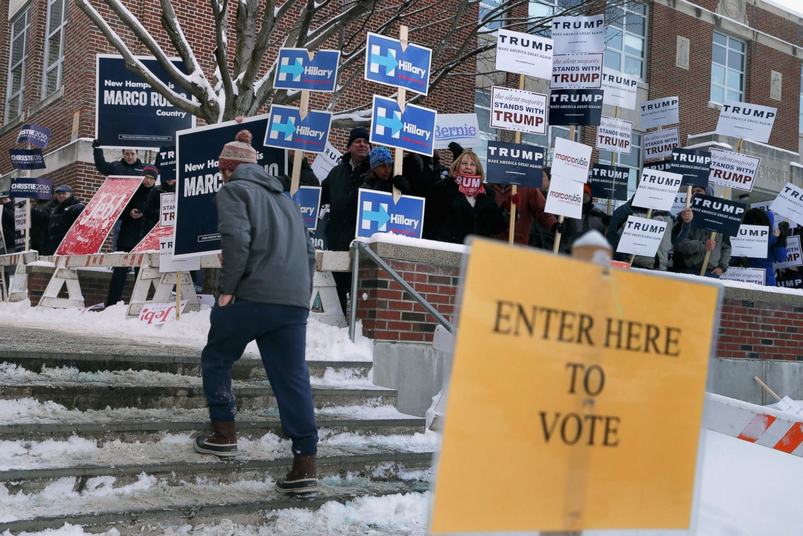 The New Hampshire Primary Race Photos | Image #31 - ABC News
