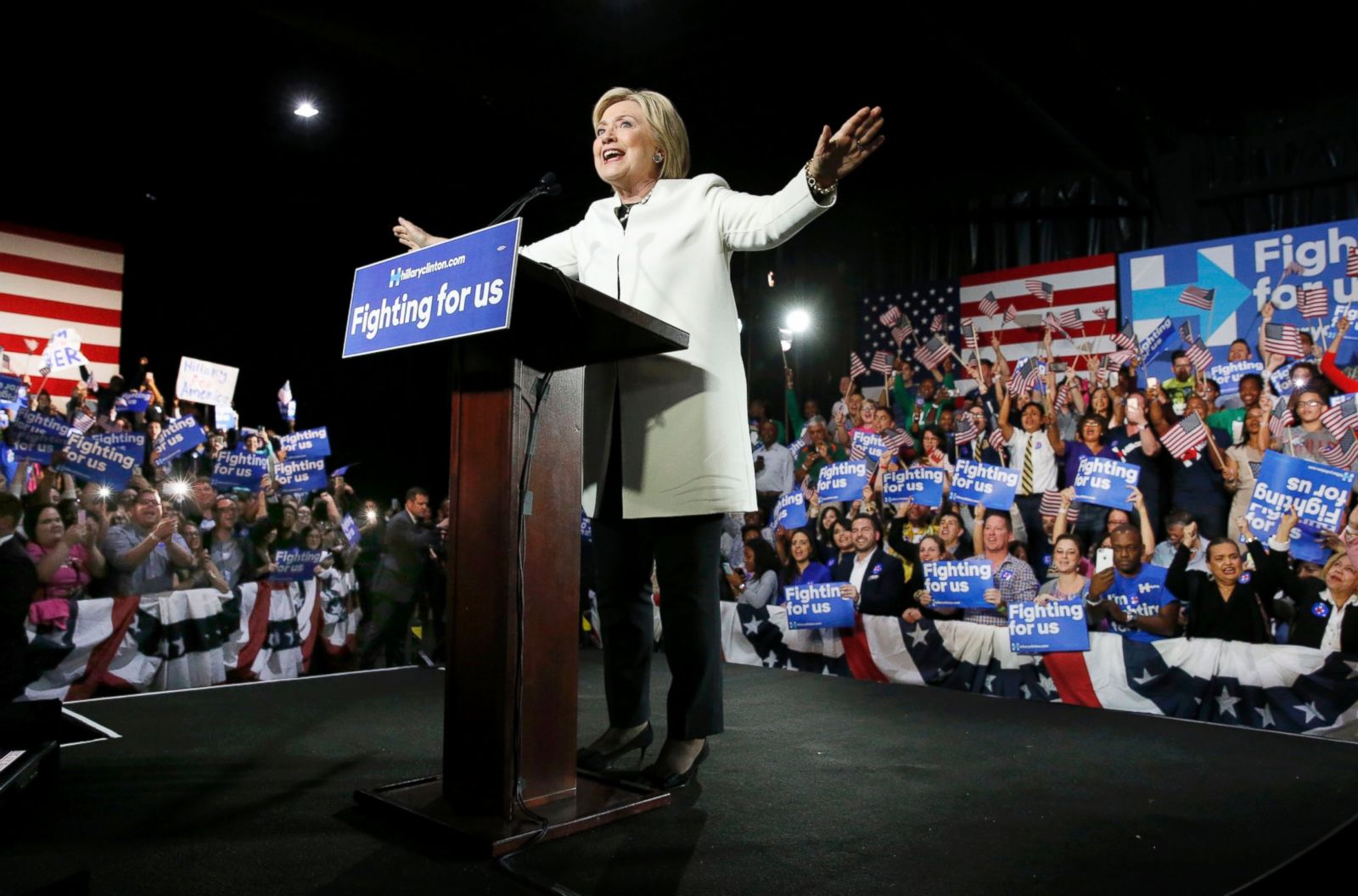 Scenes From the States Participating in Super Tuesday Photos | Image ...