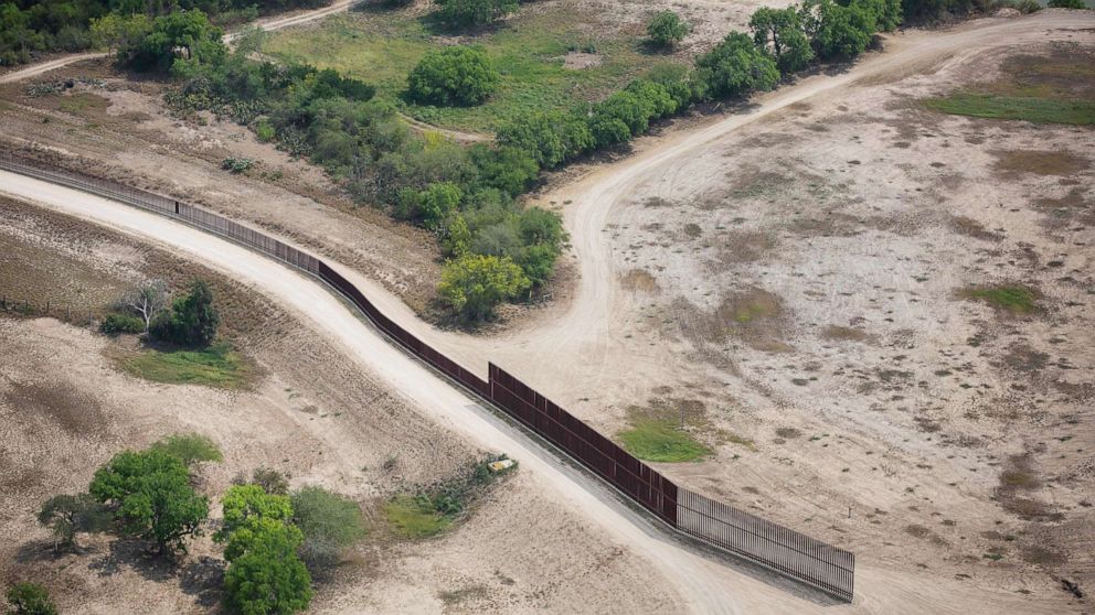Q&A: Here's a breakdown of where Trump's border wall stands - ABC News
