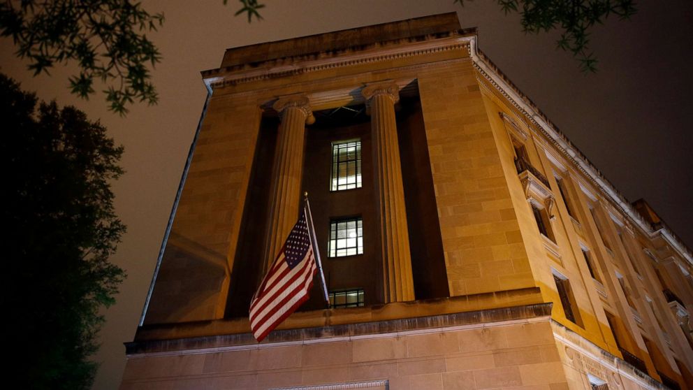 Feds arrest Syrian refugee accused of plotting terrorist attack on ...
