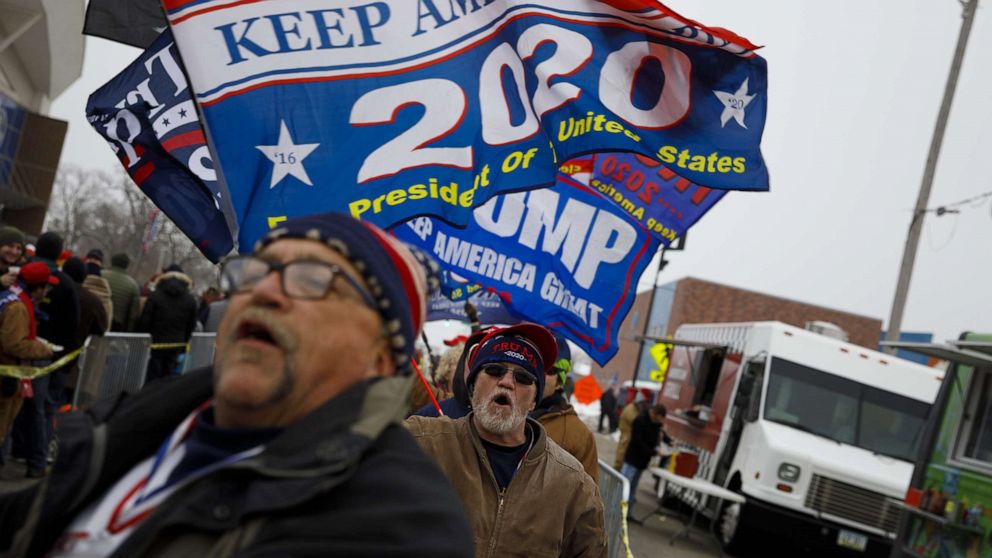 Trump slams 2020 Dems at Iowa rally, remains confident amid impeachment ...