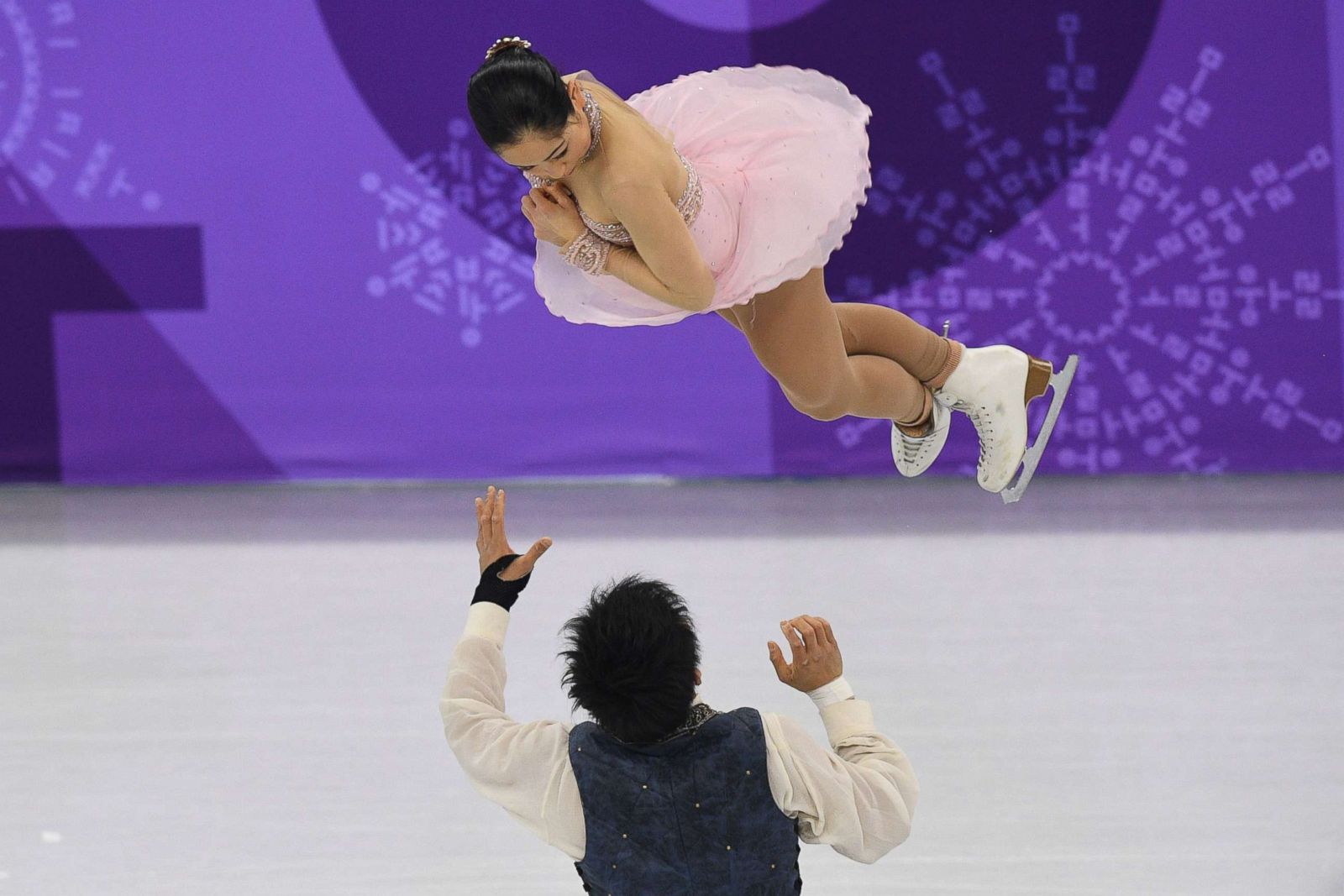Best photos from the 2018 Winter Olympics: Day 2 Photos - ABC News
