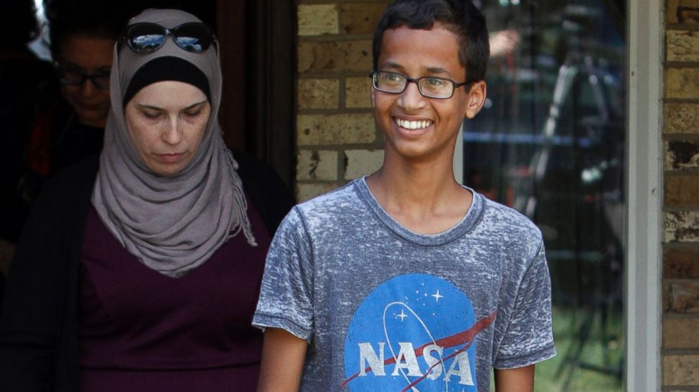 Texas Teen Ahmed Mohamed Arrested for Clock Gets Warm Welcome From ...