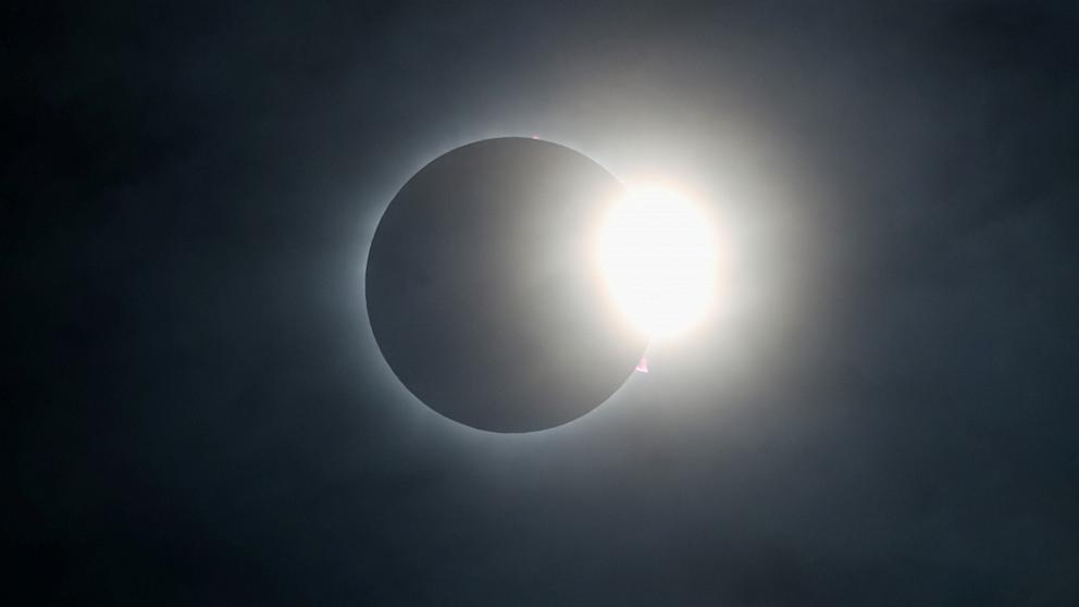 Solar eclipse photos: See pictures of celestial event from around US ...